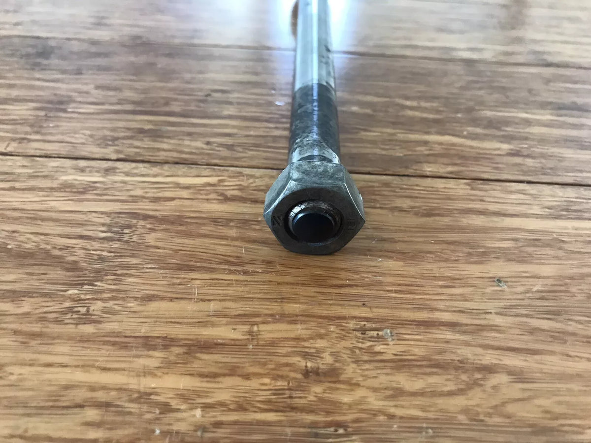 KTM 625 640 swingarm pivot 2003-2007 – byronmotospares