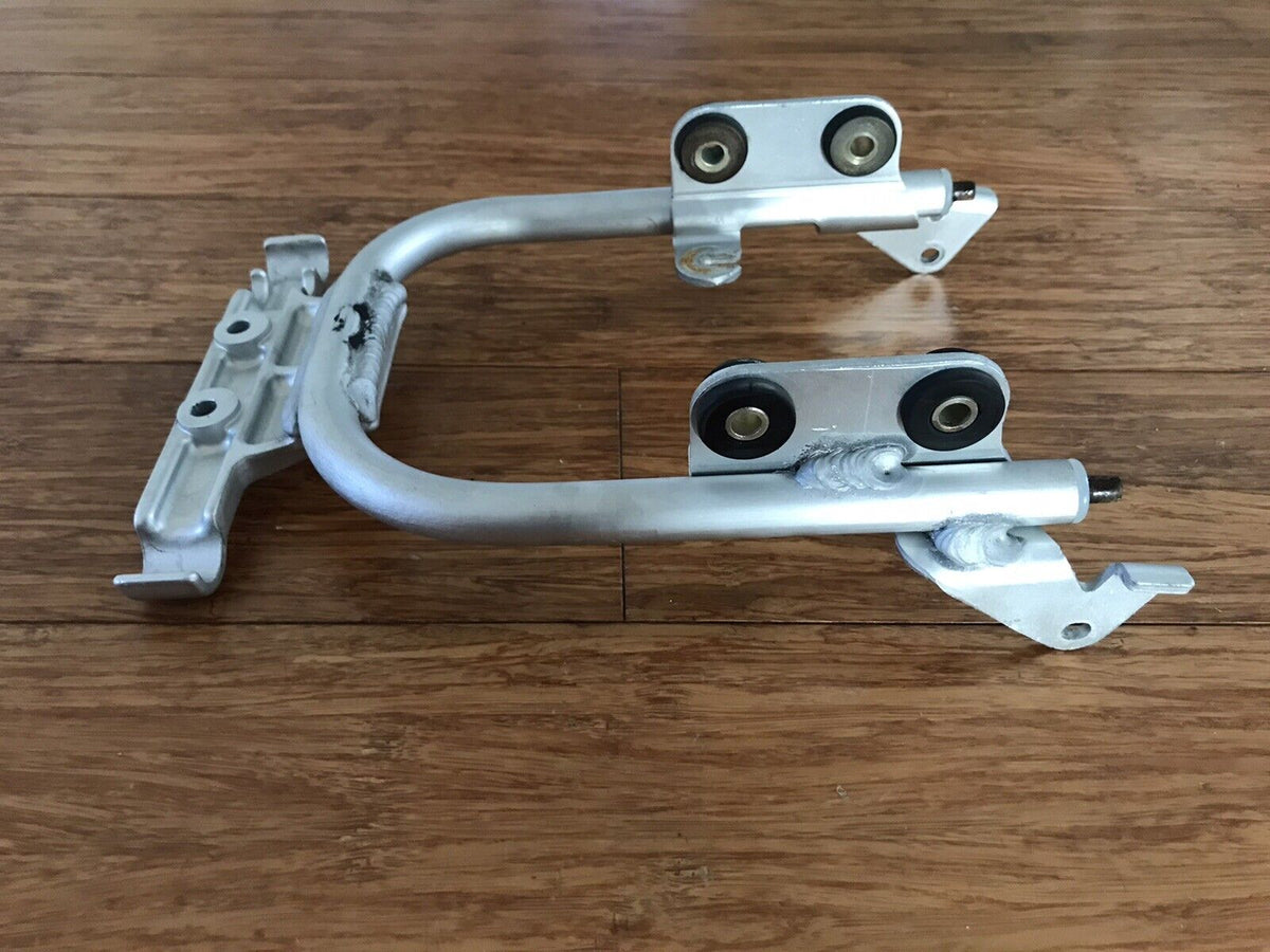 Ducati Monster headlight bracket 2002-2007 – byronmotospares